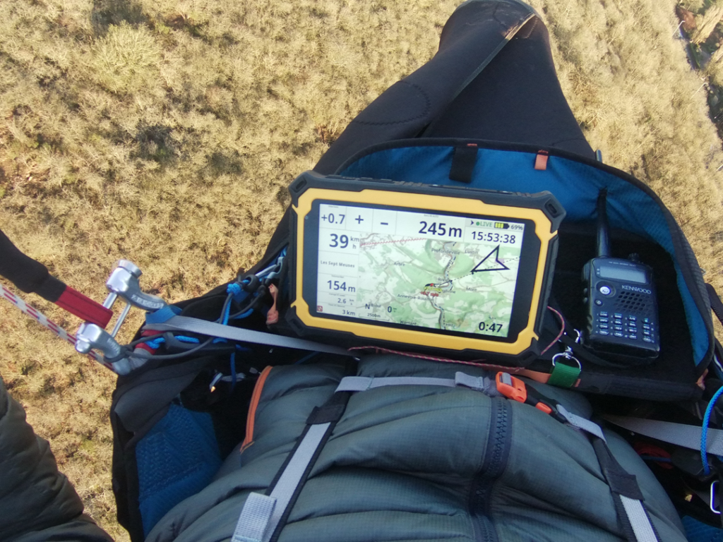 AIR³ for Paragliding - Ideal navigation GPS instrument